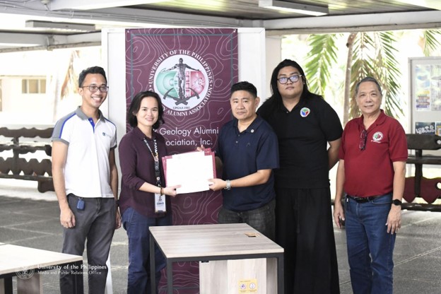 NIGS Receives Computer Table Donation in Turnover Ceremony | National ...