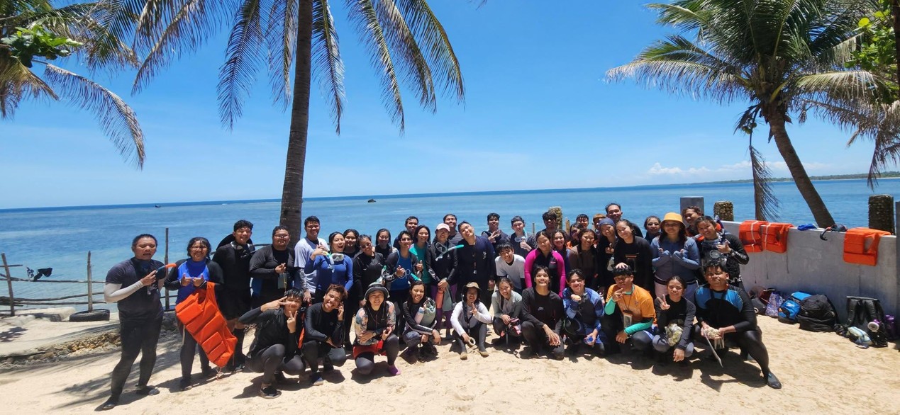Geology 135 A.Y. 2024-2025 Class Fieldwork in La Union and Pangasinan ...
